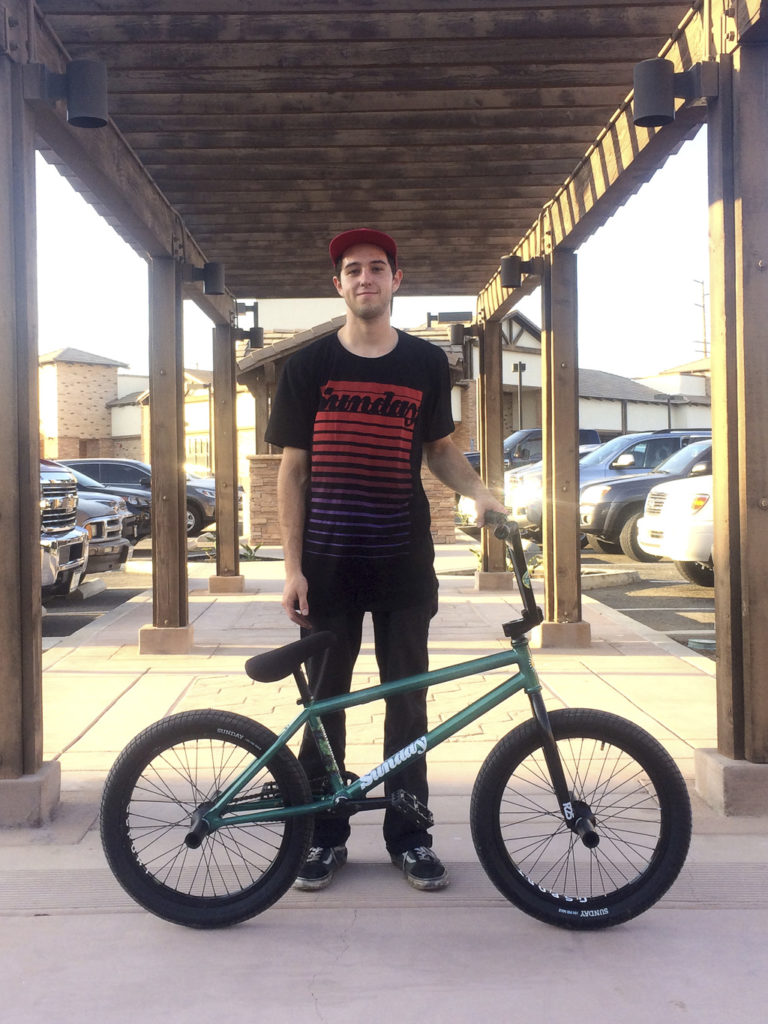Tyler Veatch on Sunday Flow | Sunday Bikes